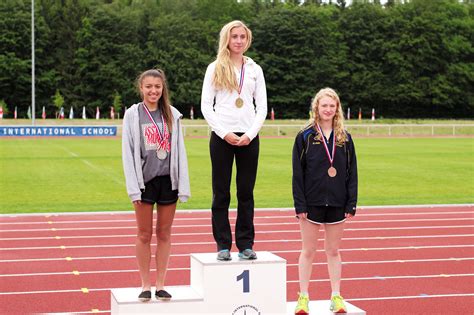 รูปภาพ การออกกำลังกาย การกระทำของมนุษย์ กีฬาความอดทน กรีฑากรีฑาและสนาม ระยะกลางวิ่ง 800