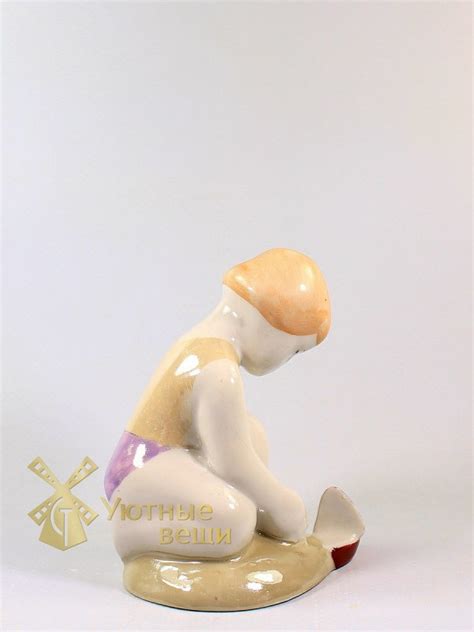 Фарфоровая статуэтка Девочка с корабликом в Санкт Петербурге цена 4500 руб — купить с