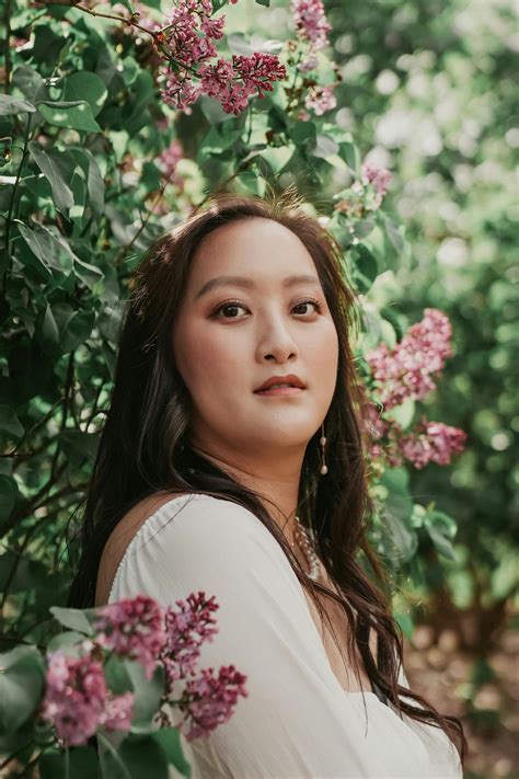 700 000 Belles Chattes De Femmes Banque Dimages Et Photos Libres De Droit · Téléchargement