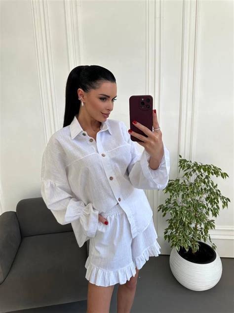 Легкий летний льняной костюм женский комплект рубашка и шорты оверсайз Id 2569923213 цена