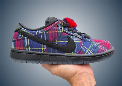 Nardwuar X Nike Sb Dunk Low Ii1493 600 Sneakerfiles