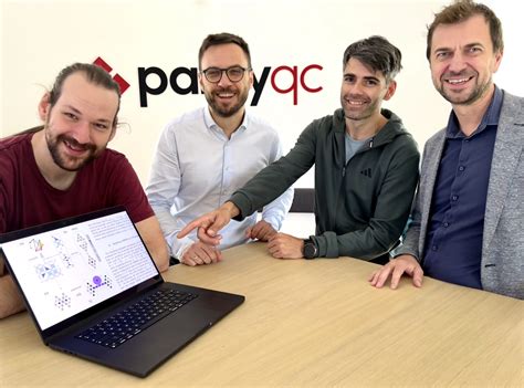 Scalable Parity Architecture For Quantum Optimization With Global