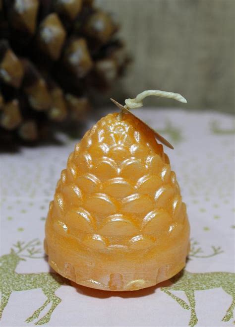 Свічка шишка — ціна 130 грн у каталозі Свічки Купити товари для дому та