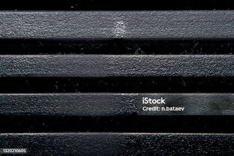 높은 배율에서 부드러운 초점에 오래된 플라스틱 표면배경 두꺼운 먼지 층으로 덮인 장비 표면 거친에 대한 스톡 사진 및 기타 이미지 Istock