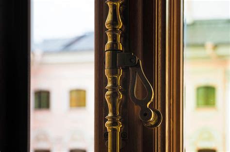 How To Fix A Stripped Window Crank In 9 Steps House Grail