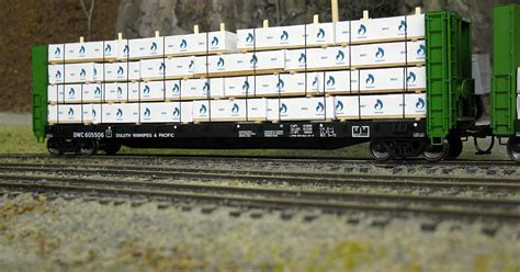 Hedley Junction Bulkhead Flatcar Wrapped Lumber Loads