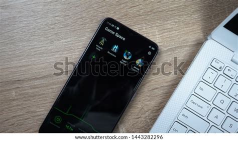 Full Screen Mode F11 Stock Photos 3 Images Shutterstock