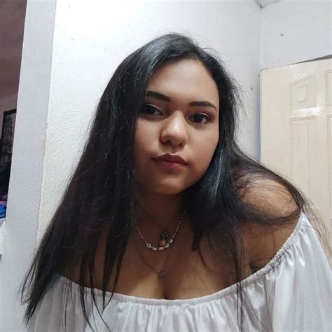 Daniela S Nchez Danielahsdl Threads Say More