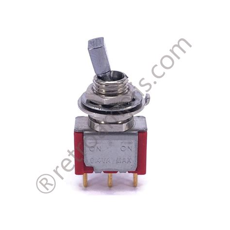 SPDT ON ON Toggle Switch Red Flat Short Actuator Retroamplis
