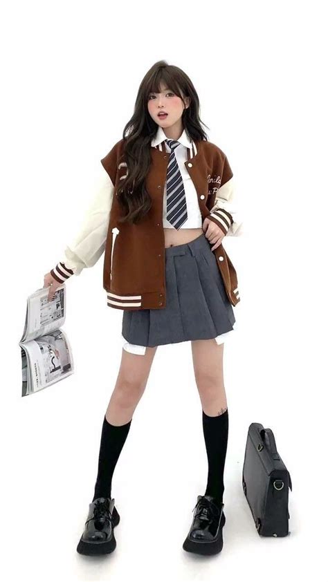 ปักพินในบอร์ด Clothes เซ็ตเสื้อผ้า เสื้อผ้าแฟชั่น แฟชั่น