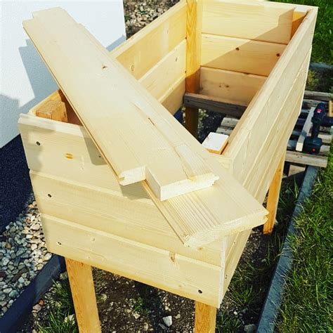 Hochbeet Selber Bauen Mit Boden Lockl