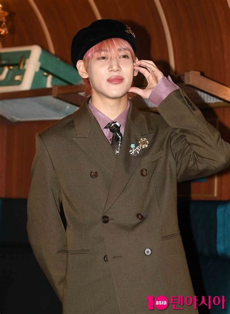 뱀뱀 스타일리쉬한 슈트핏[ten포토 ]