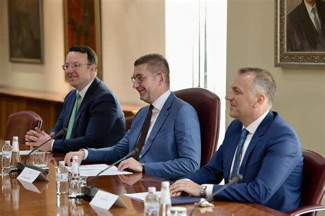 Hristijan Денеска остварив средба со Дама Карен Пирс специјален пратеник на Обединетото