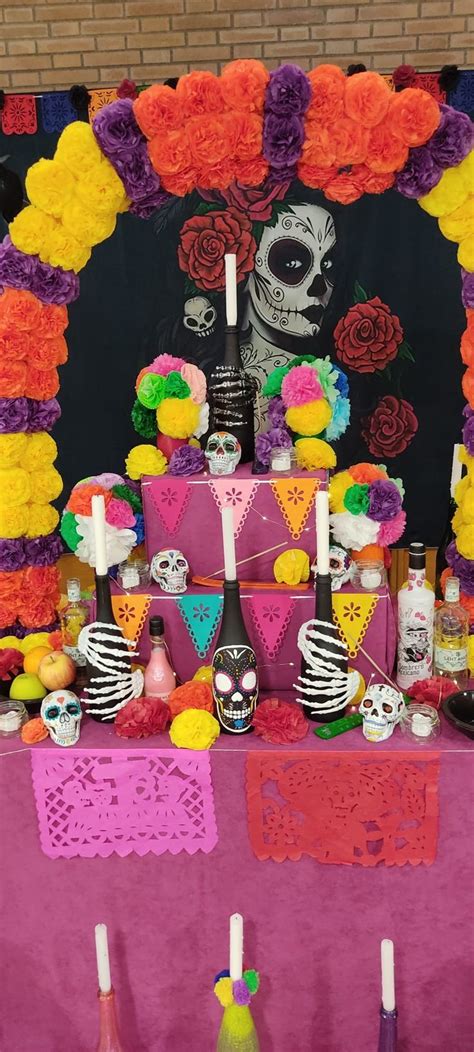 Altar Dia De Los Muertos Cosas De Halloween Ofrendas Dia De Muertos