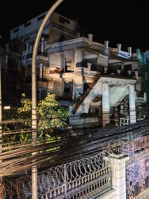 Tachileik မန္တလေးတွင် ငလျင်ဒဏ်သင့်ထားသည့် သုံးထပ်ခွဲတိုက်တစ်လုံး ထပ်မံ ပြိုကျ