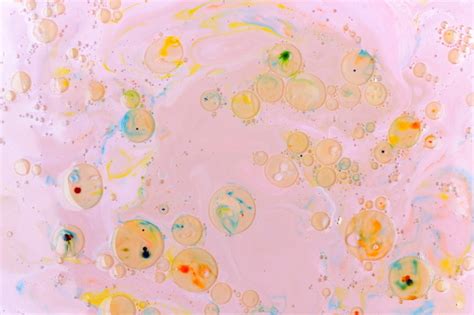 기름과 액체에 추상적인 색된 배경 분홍색 배경 우주 홀로그램 패턴 Minimalism 여러 오일 상품 팝 아트 디자이너에 대 한 텍스처 0명에 대한 스톡 사진 및 기타