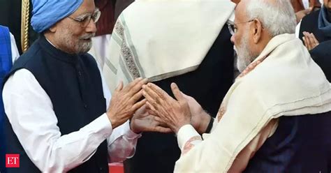 Narendra Modi First Pm To Lower Discourse Dignity Former Pm Manmohan Singh The Economic Times