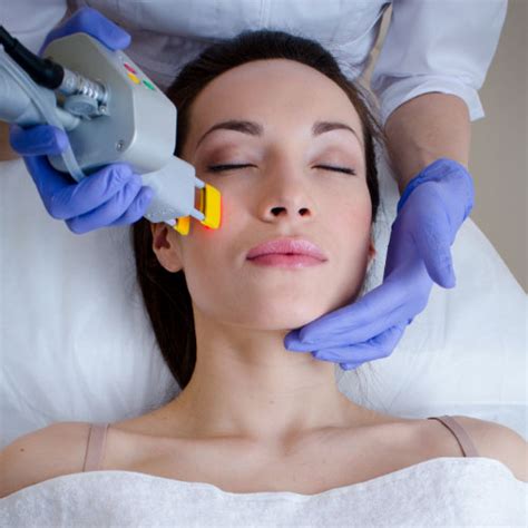 Процедура лазерного удаления пигментных пятен на лице цена на услугу в Химках