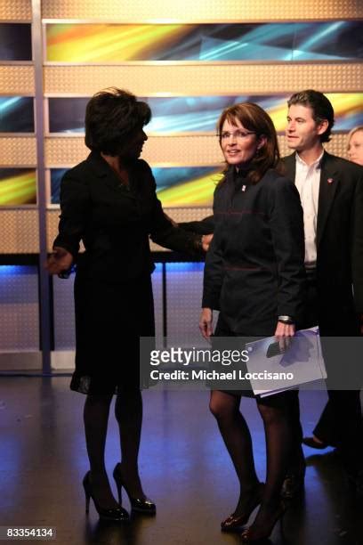 18 Sarah Palin Appears On My9 News With Anchor Brenda Blackmon Stock