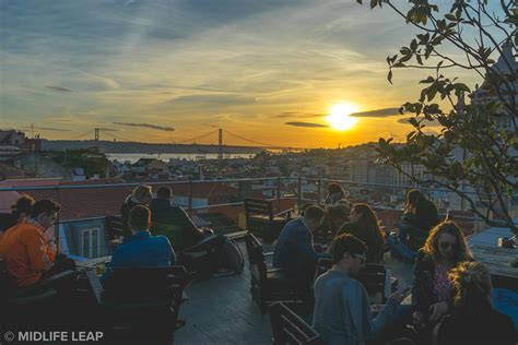 Park Rooftop Bar Local Guides 56 Calçada Do Combro Lisboa Lisboa