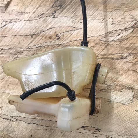 Echo Cs 500evl Chainsaw Oil And Fuel Tank Set