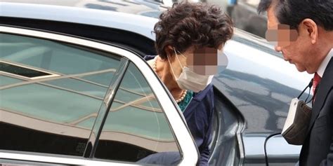 윤석열 장모 ‘잔고 증명 위조 혐의로 항소심에서도 징역 1년 법정구속