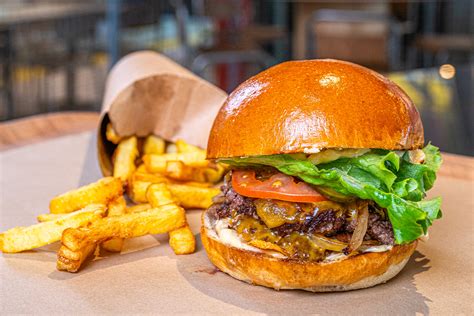 Restaurant Chubbies Geneva Food Court