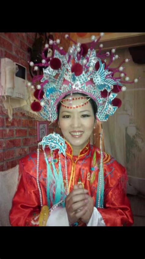 今天是大年初一了金剪子制衣刘金玲给您的父母及家人拜年啦恭祝您及家人新年快乐身体健康合家幸福万事顺心顺意兔年大吉大利 拍人 秀颜值