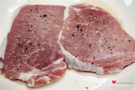 돼지등심구이 스테이크요리 소스 만들기 한우로 자주 등심스테이크를 해먹곤했는데 돼지등심으로도 맛있게 먹을 수 있는 방법이 있답니다