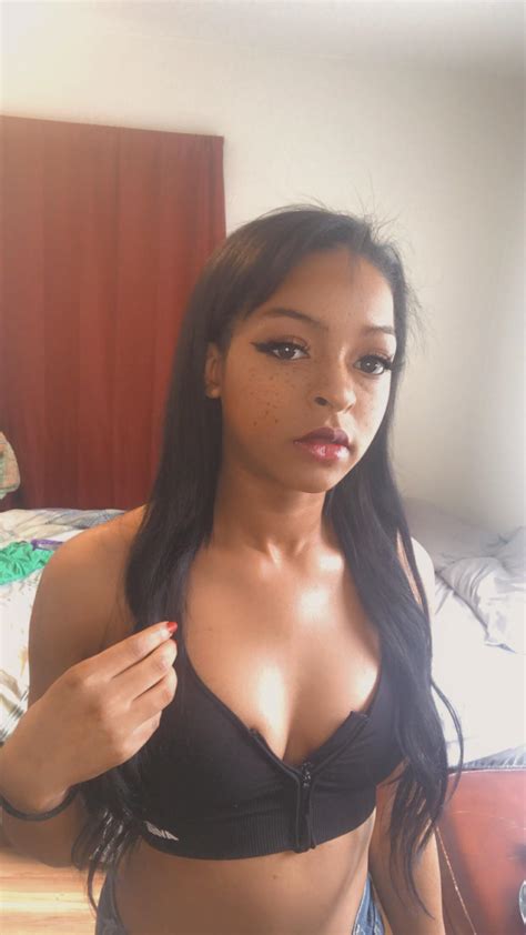 Im Your Girl Next Door That Likes To Be Watched Cum Take A Peek