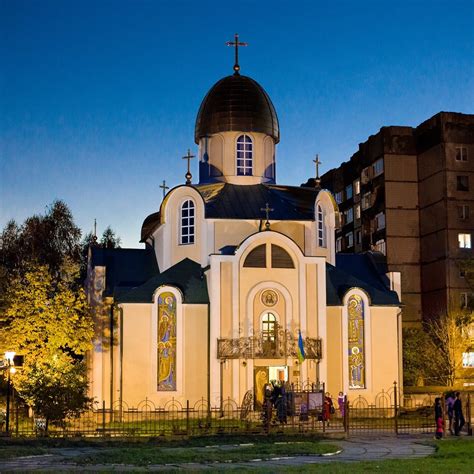 Церква Введення в храм Пресвятої Богородиці Львів Сихів