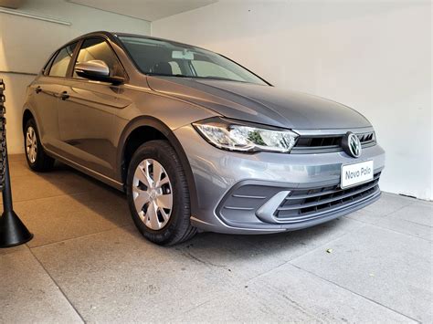 Este é o Volkswagen Polo 1 0 MPI 2023 o modelo de entrada