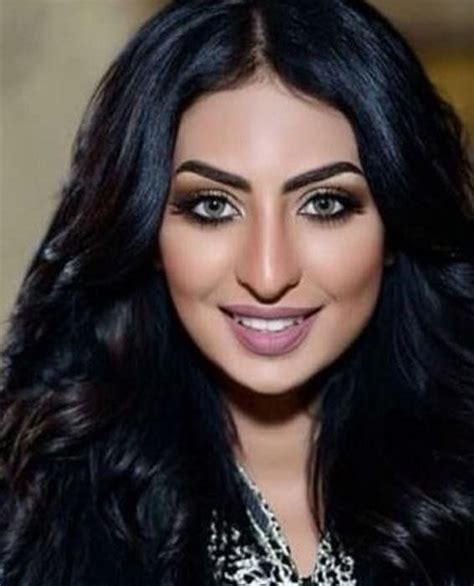 صور نور الغندور قبل وبعد Arab Celebrities Celebrities Fashion