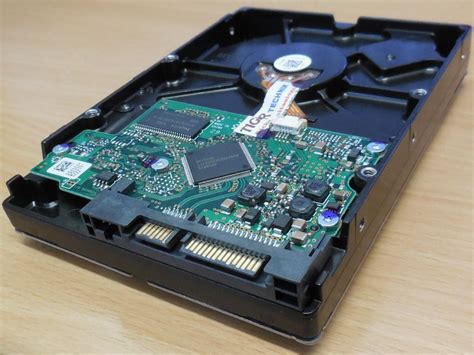 HITACHI Deskstar HDP725050GLA360 SATA2 500GB 3,5" HDD Festplatte* f40