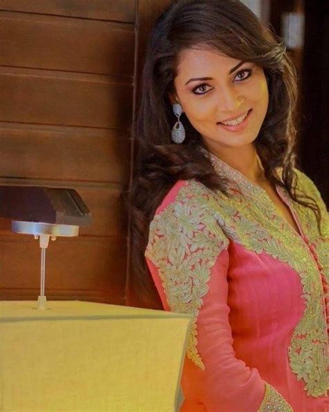 Pooja Umashankar Photos Pooja Umashankar Prettiest Actresses