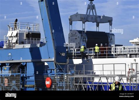 8 Tons Of Mox A Nuclear Fuel That Contains More Than One Oxide Of