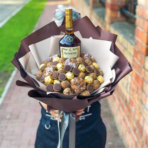 За нас • Ядливи букети с алкохол и мезета