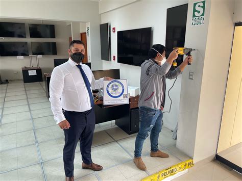 CISMID recibe donación de sistema de protección antisísmica CISMID