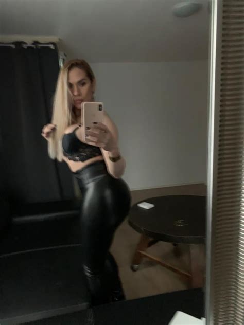 Cristal Ts Sexy Fun Party Italian Transsexual Escort In Malta