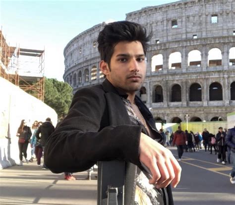 Worlds 1st Naufil Shah Dauds Investment Firm Redefines Trading With Nft Logo And Metaverse