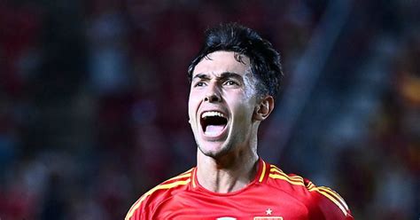 충격의 4연패 맨시티 1월 로드리 대체자 데려온다 수비멘디에 바이아웃 장착