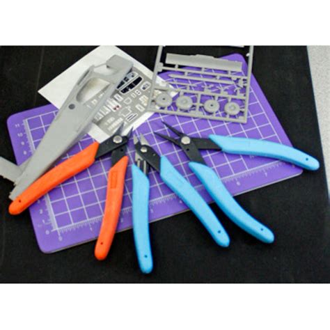 Xuron Modelers Tool Kit Store