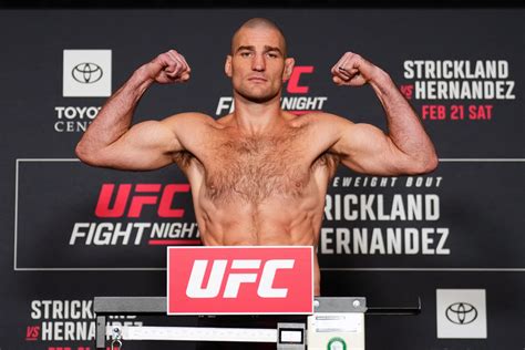Sean Strickland Completes 45lb Transformation To Make 185lb Weight For