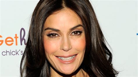 Bond Star Teri Hatcher Says Shes Done With Online Dating