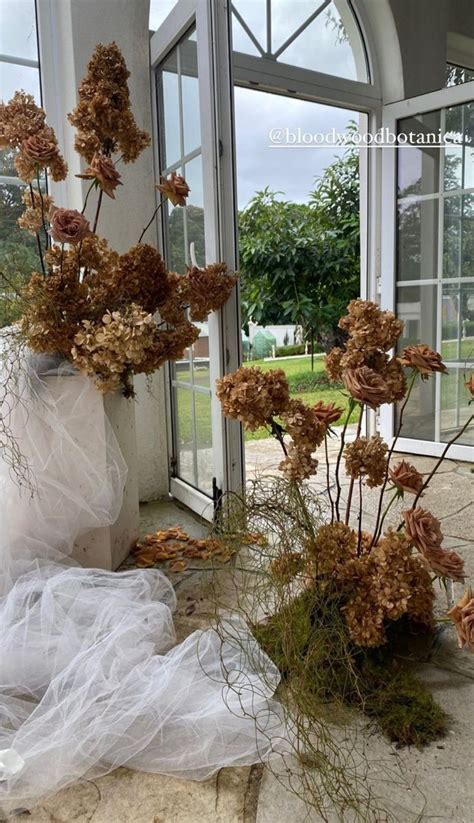 Dried Hydrangeas Wedding Decor