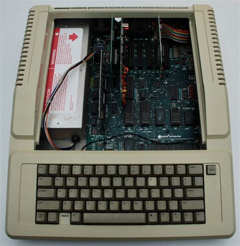 Apple Iie Old Crap Vintage Computing