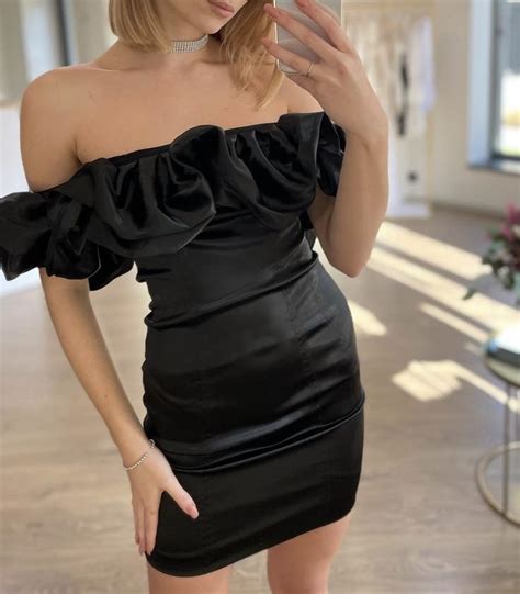 Вечірня сукня — ціна 1000 грн у каталозі Короткі сукні Купити жіночі речі за доступною ціною на