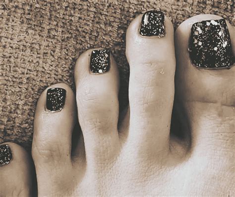 See My Feet Tied To Your Desires Fun With Feet