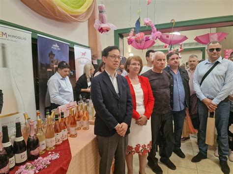 Девет делегациии от побратимени градове посрещна кметът Галина Стоянова в Община Казанлък