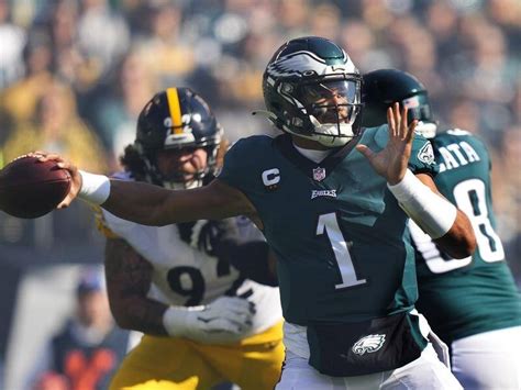 Eagles Beat Steelers To Go 7 0 In Nfl The Courier Ballarat Vic